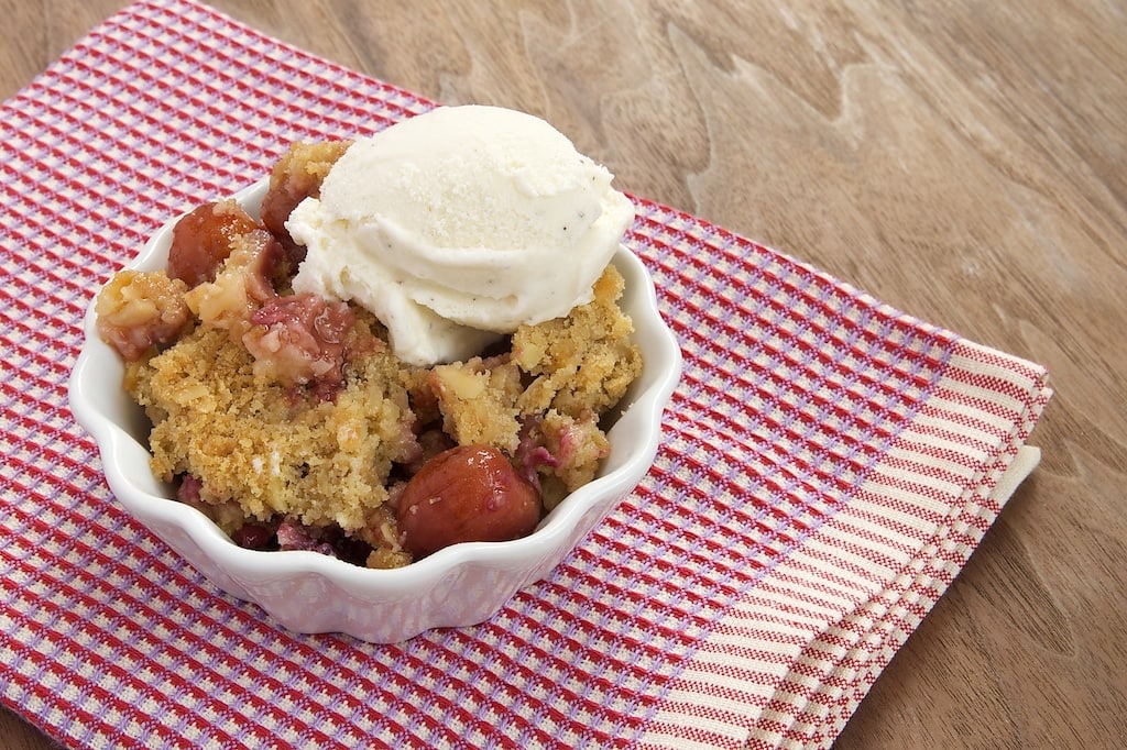 Cherry-Almond Crumble - Bake or Break